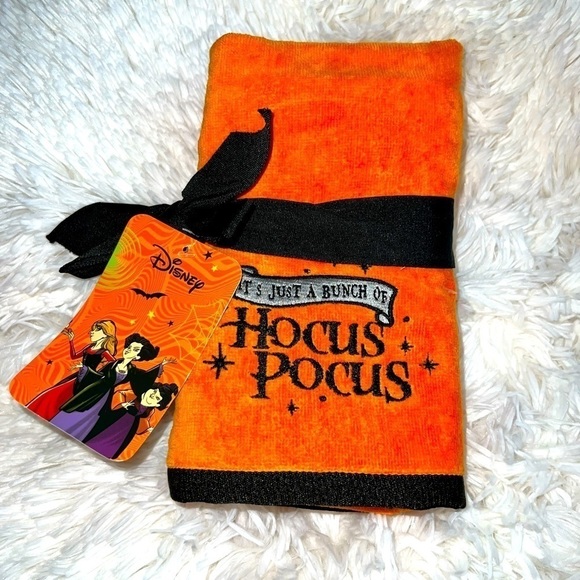 Disney | Other | Disney Hocus Pocus Hand Towel 2 Pack Set Nwt | Poshmark